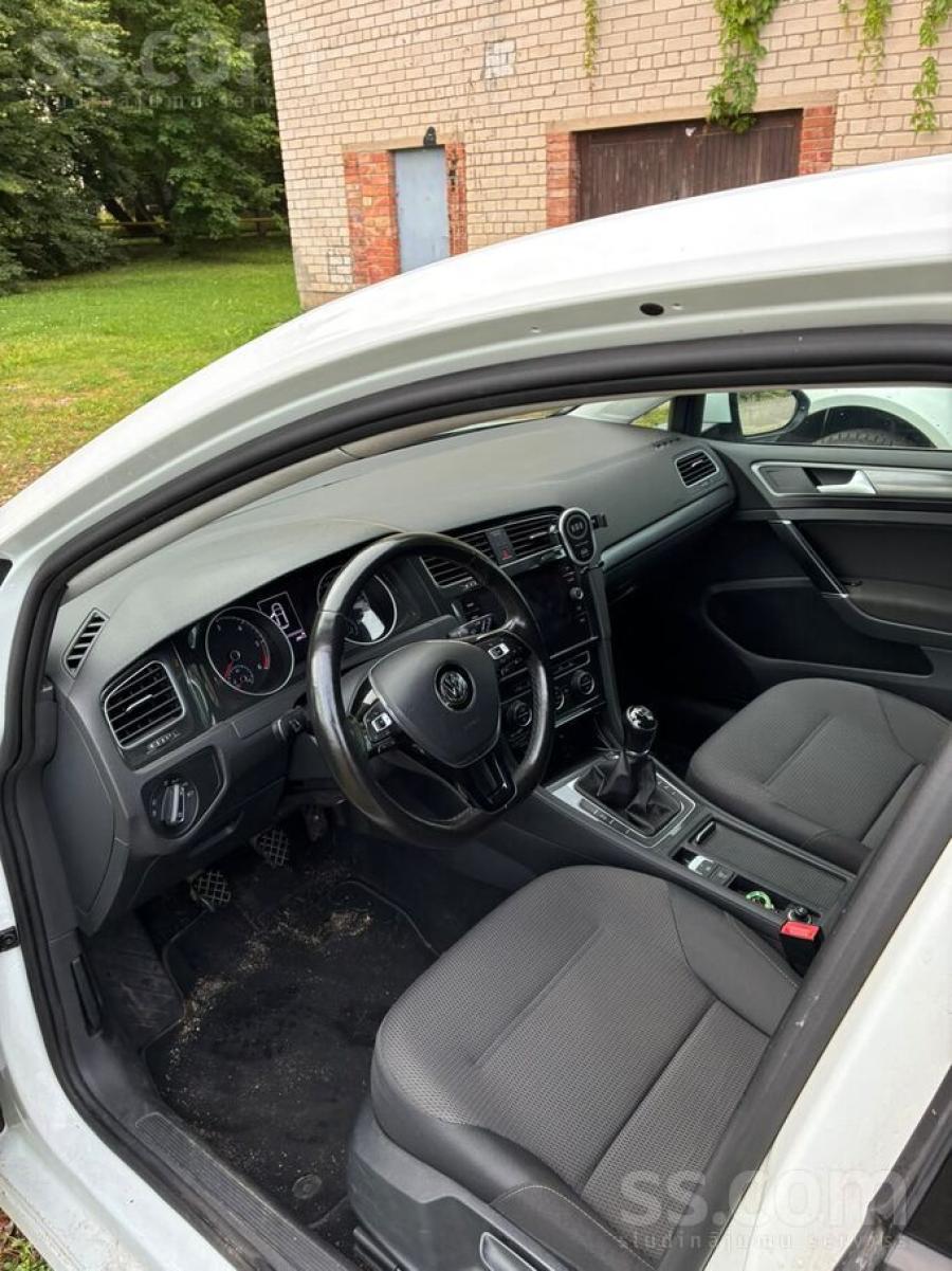 Balts Volkswagen Golf 2017 Rīga, ar dzinēja tilpumu 1.60 L un nobraukumu 309 tūkst. km par 5900 €, foto 7 vietnē AUTOMOTO.COM.LV
