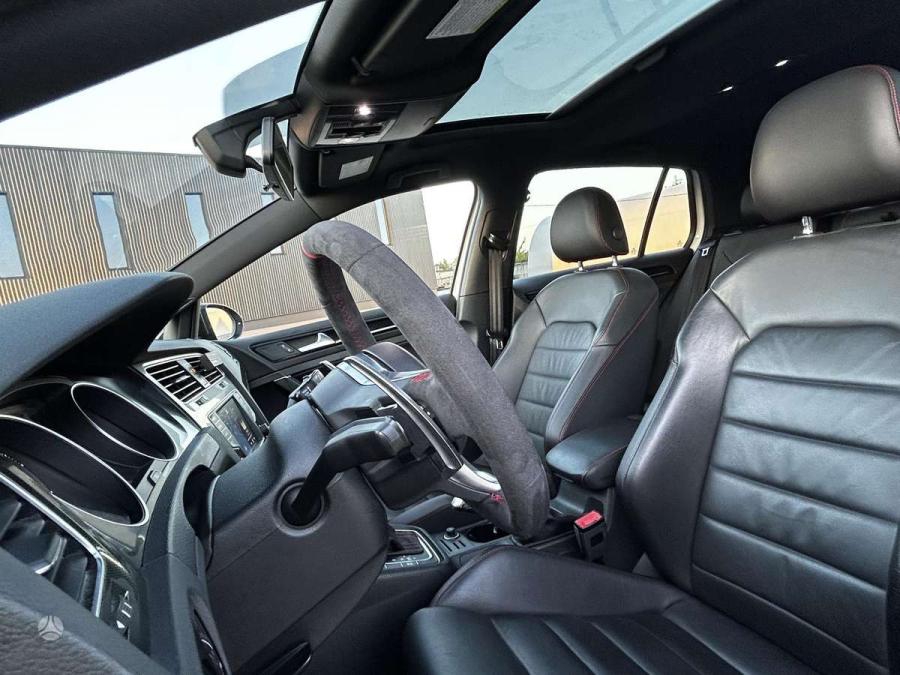 Balts Volkswagen Golf 2017 Mažeikiai, ar dzinēja tilpumu 2.00 L un nobraukumu 118 tūkst. km par 14400 €, foto 9 vietnē AUTOMOTO.COM.LV