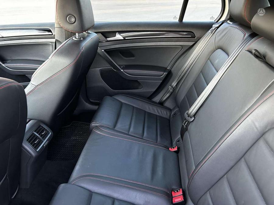 Balts Volkswagen Golf 2017 Mažeikiai, ar dzinēja tilpumu 2.00 L un nobraukumu 118 tūkst. km par 14400 €, foto 10 vietnē AUTOMOTO.COM.LV