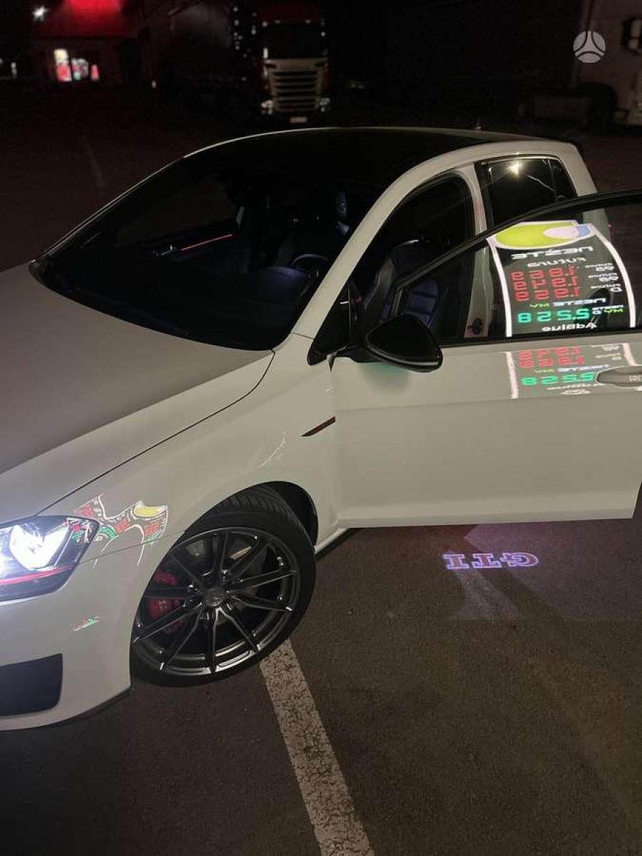 Balts Volkswagen Golf 2017 Mažeikiai, ar dzinēja tilpumu 2.00 L un nobraukumu 118 tūkst. km par 14400 €, foto 13 vietnē AUTOMOTO.COM.LV