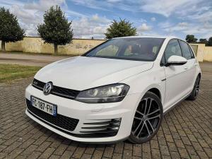 White Volkswagen Golf 2017 in Klaipeda, with an engine capacity of 1.97 L and mileage of 301 thousand km for 10250 €, photo  on AUTOMOTO.COM.LV