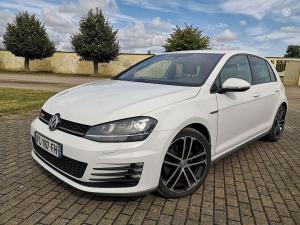 White Volkswagen Golf 2017 in Klaipeda, with an engine capacity of 1.97 L and mileage of 301 thousand km for 10250 €, photo 4 on AUTOMOTO.COM.LV