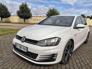 White Volkswagen Golf 2017 in Klaipeda, with an engine capacity of 1.97 L and mileage of 301 thousand km for 10250 €, photo 5 on AUTOMOTO.COM.LV
