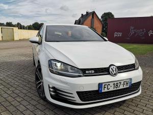 White Volkswagen Golf 2017 in Klaipeda, with an engine capacity of 1.97 L and mileage of 301 thousand km for 10250 €, photo 9 on AUTOMOTO.COM.LV