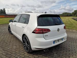 White Volkswagen Golf 2017 in Klaipeda, with an engine capacity of 1.97 L and mileage of 301 thousand km for 10250 €, photo 19 on AUTOMOTO.COM.LV