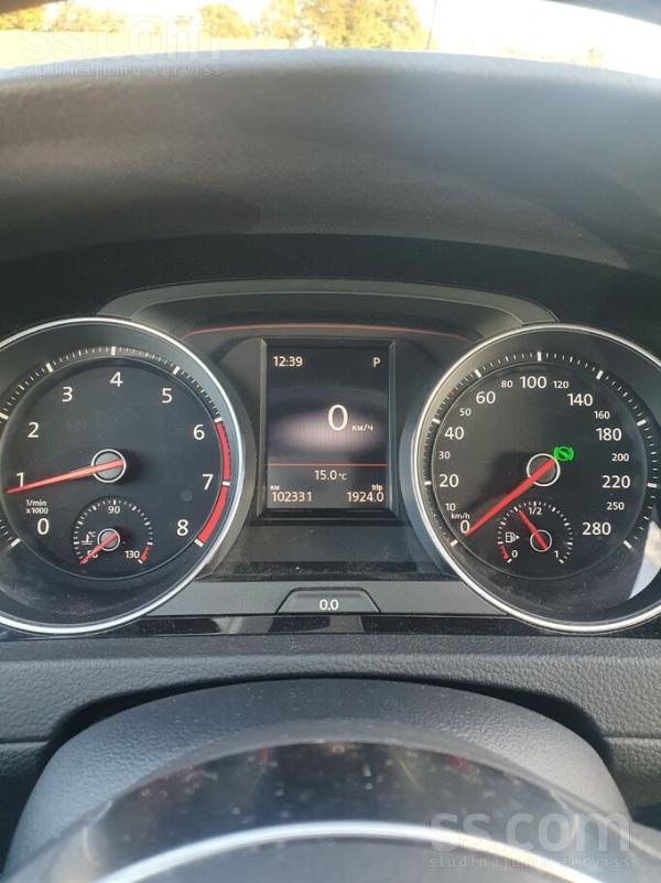 Balts Volkswagen Golf 2017 Rīga, ar dzinēja tilpumu 2.00 L un nobraukumu 102 tūkst. km par 16800 €, foto 6 vietnē AUTOMOTO.COM.LV