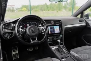 White Volkswagen Golf 2018 in Riga, with an engine capacity of 1.40 L and mileage of 0 thousand km for 13990 €, photo 7 on AUTOMOTO.COM.LV