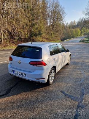 White Volkswagen Golf 2018 in Riga, with an engine capacity of 1.60 L and mileage of 214 thousand km for 9000 €, photo 3 on AUTOMOTO.COM.LV