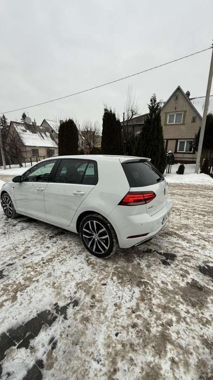 Balts Volkswagen Golf 2018 Kauņa, ar dzinēja tilpumu 1.60 L un nobraukumu 115 tūkst. km par 13300 €, foto 5 vietnē AUTOMOTO.COM.LV