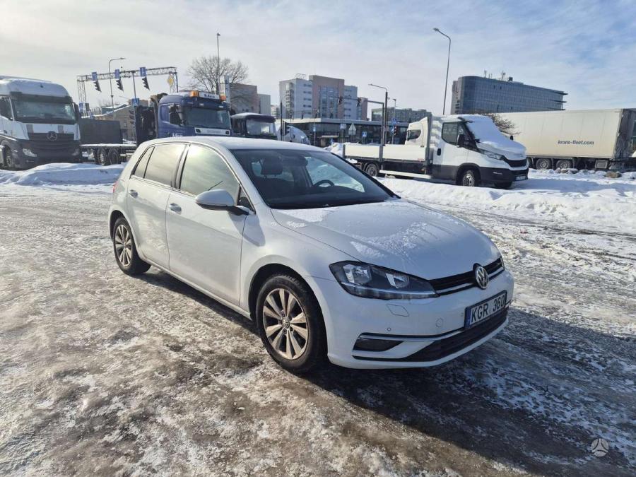White Volkswagen Golf 2018 in Vilnius, with an engine capacity of 1.40 L and mileage of 193 thousand km for 9000 €, photo 7 on AUTOMOTO.COM.LV