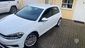 White Volkswagen Golf 2018 in Klaipeda, with an engine capacity of 1.00 L and mileage of 177 thousand km for 8550 €, photo 2 on AUTOMOTO.COM.LV