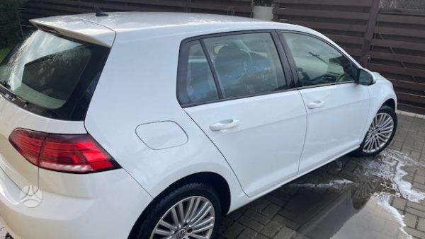 White Volkswagen Golf 2018 in Klaipeda, with an engine capacity of 1.00 L and mileage of 177 thousand km for 8550 €, photo 3 on AUTOMOTO.COM.LV