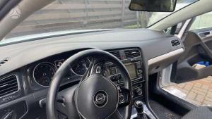White Volkswagen Golf 2018 in Klaipeda, with an engine capacity of 1.00 L and mileage of 177 thousand km for 8550 €, photo 5 on AUTOMOTO.COM.LV