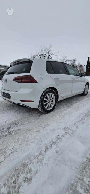 White Volkswagen Golf 2018 in Kaunas, with an engine capacity of 0.00 L and mileage of 148 thousand km for 9900 €, photo 17 on AUTOMOTO.COM.LV