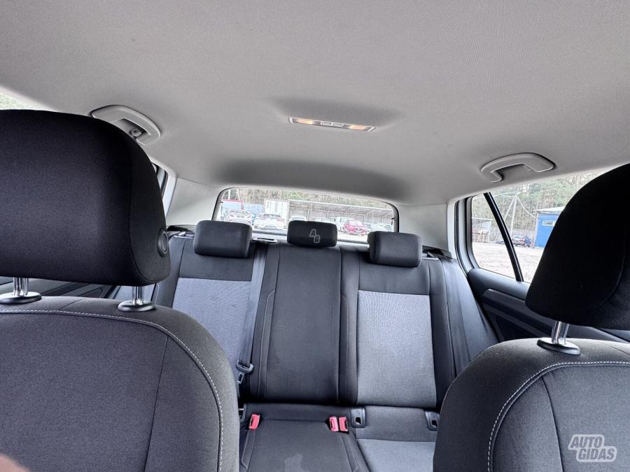 White Volkswagen Golf 2018 in Vilnius, with an engine capacity of 1.60 L and mileage of 208 thousand km for 6950 €, photo 27 on AUTOMOTO.COM.LV