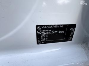 White Volkswagen Golf 2018 in Vilnius, with an engine capacity of 1.60 L and mileage of 208 thousand km for 6950 €, photo 28 on AUTOMOTO.COM.LV