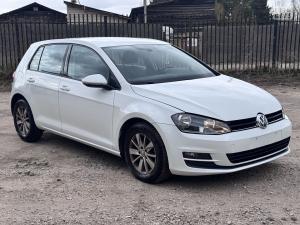 White Volkswagen Golf 2018 in Vilnius, with an engine capacity of 1.60 L and mileage of 208 thousand km for 6950 €, photo 7 on AUTOMOTO.COM.LV
