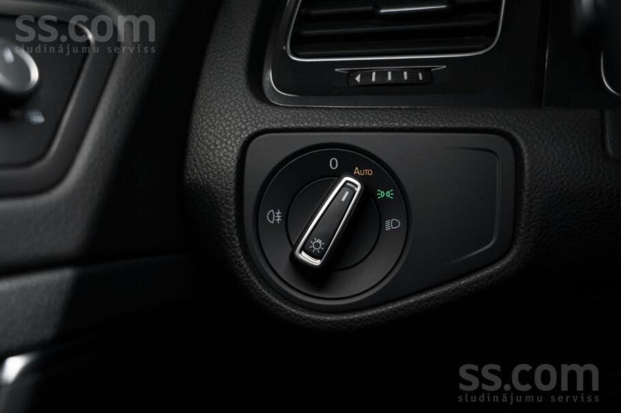 Balts Volkswagen Golf 2018 Rīga, ar dzinēja tilpumu 1.40 L un nobraukumu 88 tūkst. km par 12900 €, foto 20 vietnē AUTOMOTO.COM.LV