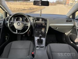 White Volkswagen Golf 2018 in Cesis, with an engine capacity of 1.60 L and mileage of 267 thousand km for 7990 €, photo 8 on AUTOMOTO.COM.LV