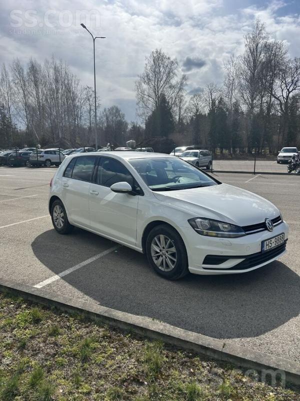 White Volkswagen Golf 2018 in Jelgava, with an engine capacity of 1.40 L and mileage of 136 thousand km for 11000 €, photo 2 on AUTOMOTO.COM.LV