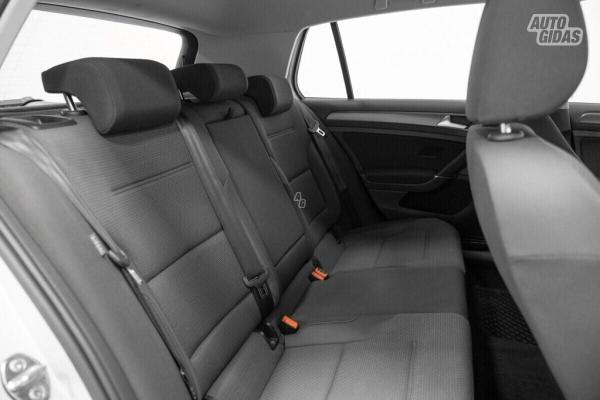 Balts Volkswagen Golf 2018 Viļņa, ar dzinēja tilpumu 0.00 L un nobraukumu 81 tūkst. km par 12900 €, foto 8 vietnē AUTOMOTO.COM.LV
