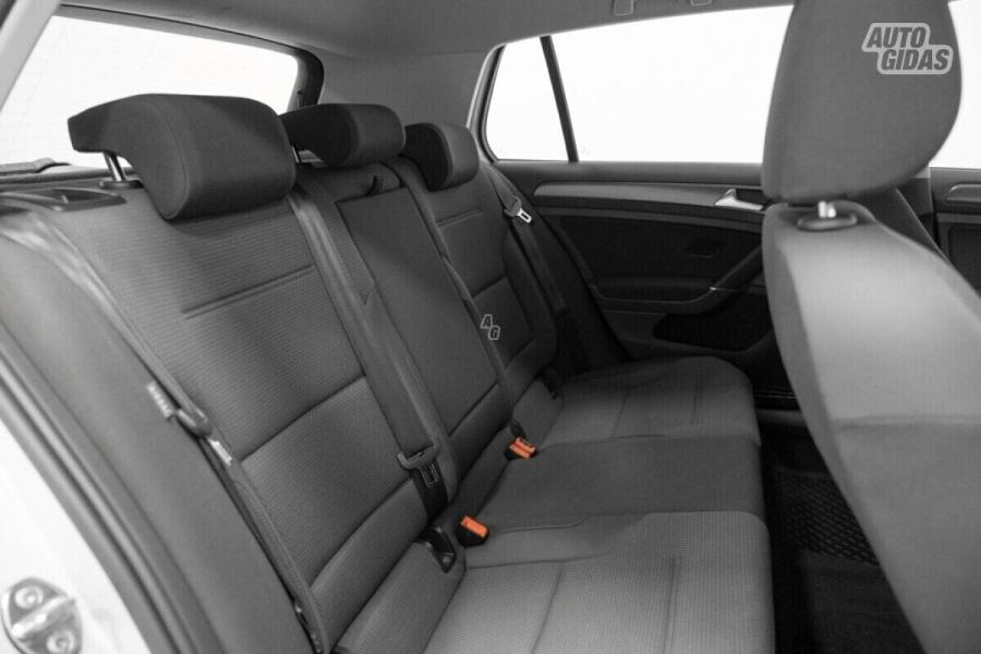 Balts Volkswagen Golf 2018 Viļņa, ar dzinēja tilpumu 0.00 L un nobraukumu 81 tūkst. km par 12900 €, foto 9 vietnē AUTOMOTO.COM.LV