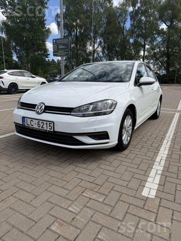 White Volkswagen Golf 2018 in Riga, with an engine capacity of 1.40 L and mileage of 149 thousand km for 10400 €, photo 1 on AUTOMOTO.COM.LV