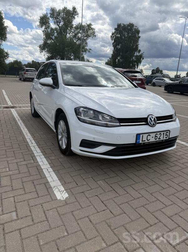 White Volkswagen Golf 2018 in Riga, with an engine capacity of 1.40 L and mileage of 149 thousand km for 10400 €, photo 2 on AUTOMOTO.COM.LV