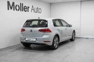Balts Volkswagen Golf 2018 Viļņa, ar dzinēja tilpumu 0.00 L un nobraukumu 81 tūkst. km par 12900 €, foto 6 vietnē AUTOMOTO.COM.LV