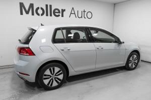 Balts Volkswagen Golf 2018 Viļņa, ar dzinēja tilpumu 0.00 L un nobraukumu 81 tūkst. km par 12900 €, foto 7 vietnē AUTOMOTO.COM.LV