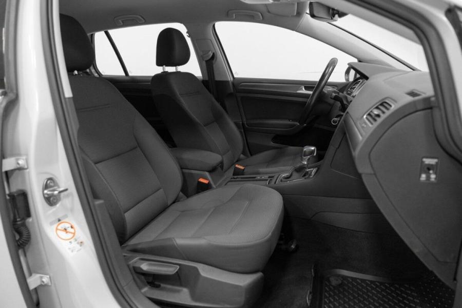 Balts Volkswagen Golf 2018 Viļņa, ar dzinēja tilpumu 0.00 L un nobraukumu 81 tūkst. km par 12900 €, foto 10 vietnē AUTOMOTO.COM.LV