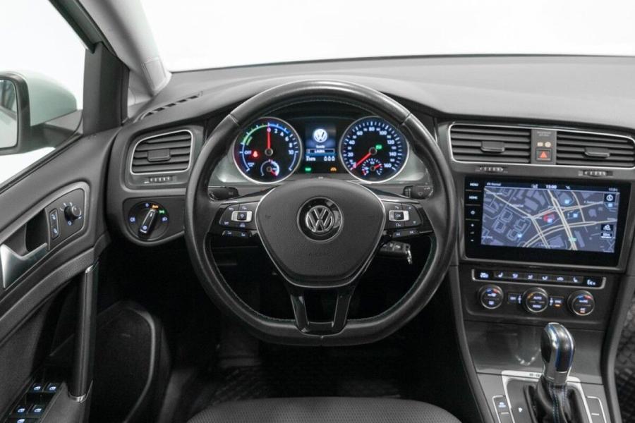 Balts Volkswagen Golf 2018 Viļņa, ar dzinēja tilpumu 0.00 L un nobraukumu 81 tūkst. km par 12900 €, foto 14 vietnē AUTOMOTO.COM.LV