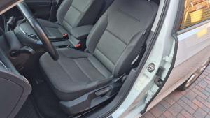White Volkswagen Golf 2018 in Marijampole, with an engine capacity of 0.00 L and mileage of 210 thousand km for 9500 €, photo 18 on AUTOMOTO.COM.LV