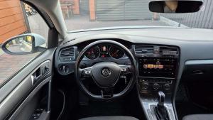 White Volkswagen Golf 2018 in Marijampole, with an engine capacity of 0.00 L and mileage of 210 thousand km for 9500 €, photo 26 on AUTOMOTO.COM.LV