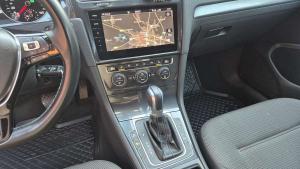 White Volkswagen Golf 2018 in Marijampole, with an engine capacity of 0.00 L and mileage of 210 thousand km for 9500 €, photo 29 on AUTOMOTO.COM.LV