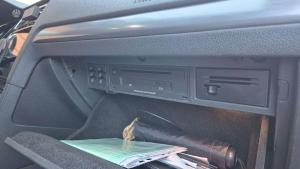 White Volkswagen Golf 2018 in Marijampole, with an engine capacity of 0.00 L and mileage of 210 thousand km for 9500 €, photo 34 on AUTOMOTO.COM.LV