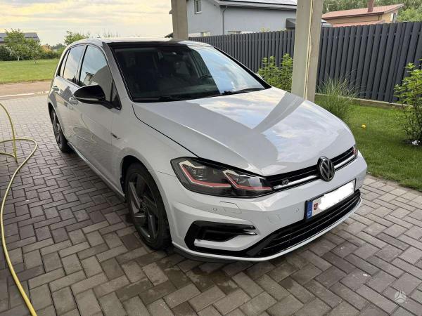 White Volkswagen Golf 2018 in Kaunas, with an engine capacity of 1.60 L and mileage of 100 thousand km for 13500 €, photo 2 on AUTOMOTO.COM.LV