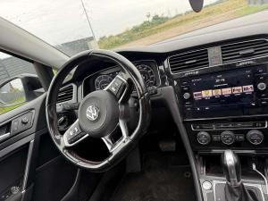 Balts Volkswagen Golf 2018 Kauņa, ar dzinēja tilpumu 1.60 L un nobraukumu 100 tūkst. km par 12600 €, foto 8 vietnē AUTOMOTO.COM.LV