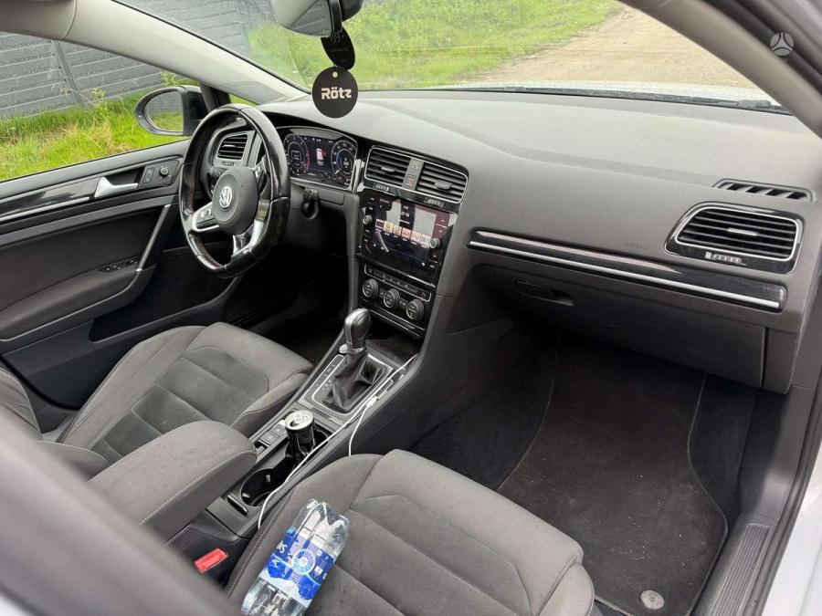 Balts Volkswagen Golf 2018 Kauņa, ar dzinēja tilpumu 1.60 L un nobraukumu 100 tūkst. km par 12600 €, foto 10 vietnē AUTOMOTO.COM.LV