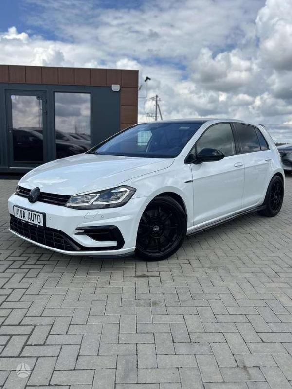 Balts Volkswagen Golf 2018 Kauņa, ar dzinēja tilpumu 1.98 L un nobraukumu 230 tūkst. km par 19999 €, foto 1 vietnē AUTOMOTO.COM.LV