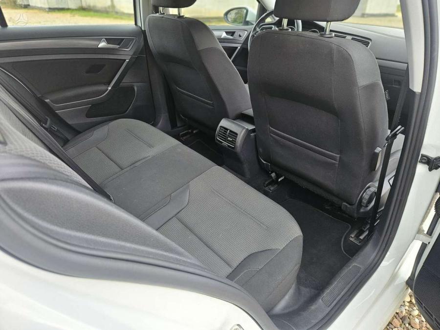 Balts Volkswagen Golf 2018 Viļņa, ar dzinēja tilpumu 0.00 L un nobraukumu 69 tūkst. km par 12600 €, foto 10 vietnē AUTOMOTO.COM.LV