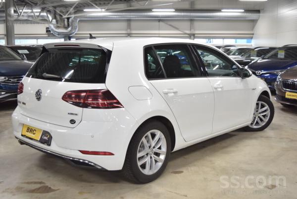 Balts Volkswagen Golf 2019 Rīga, ar dzinēja tilpumu 1.50 L un nobraukumu 79 tūkst. km par 7398 €, foto 2 vietnē AUTOMOTO.COM.LV