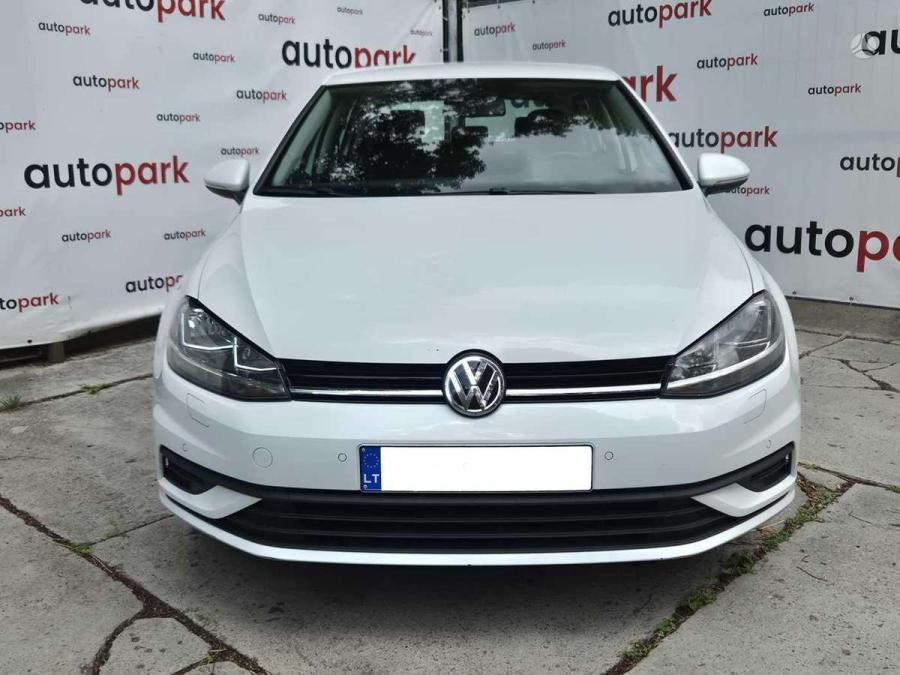 White Volkswagen Golf 2019 in Vilnius, with an engine capacity of 1.00 L and mileage of 160 thousand km for 7900 €, photo 2 on AUTOMOTO.COM.LV