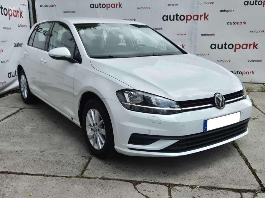 White Volkswagen Golf 2019 in Vilnius, with an engine capacity of 1.00 L and mileage of 160 thousand km for 7900 €, photo 3 on AUTOMOTO.COM.LV