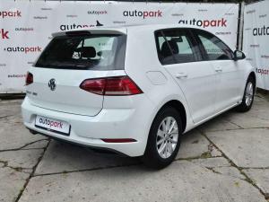 White Volkswagen Golf 2019 in Vilnius, with an engine capacity of 1.00 L and mileage of 160 thousand km for 7900 €, photo 4 on AUTOMOTO.COM.LV