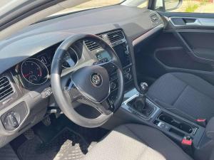 White Volkswagen Golf 2019 in Vilnius, with an engine capacity of 1.60 L and mileage of 171 thousand km for 8500 €, photo 8 on AUTOMOTO.COM.LV
