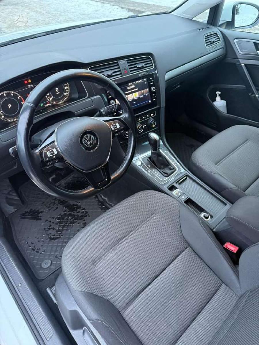 Balts Volkswagen Golf 2019 Viļņa, ar dzinēja tilpumu 1.50 L un nobraukumu 138 tūkst. km par 13000 €, foto 8 vietnē AUTOMOTO.COM.LV