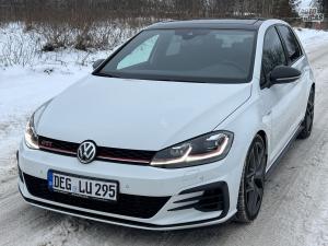 White Volkswagen Golf 2019 in Vilnius, with an engine capacity of 2.00 L and mileage of 65 thousand km for 26000 €, photo  on AUTOMOTO.COM.LV