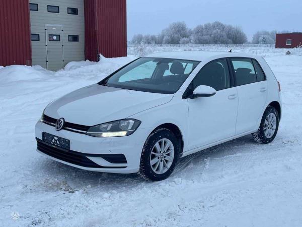 White Volkswagen Golf 2019 in Ukmerge, with an engine capacity of 1.00 L and mileage of 257 thousand km for 8500 €, photo 1 on AUTOMOTO.COM.LV