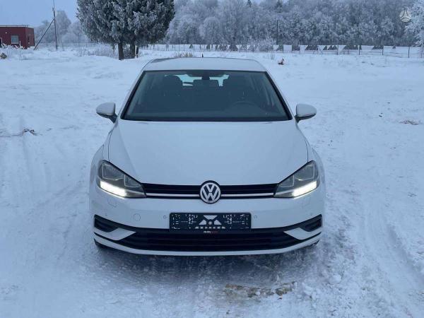 White Volkswagen Golf 2019 in Ukmerge, with an engine capacity of 1.00 L and mileage of 257 thousand km for 8500 €, photo 2 on AUTOMOTO.COM.LV